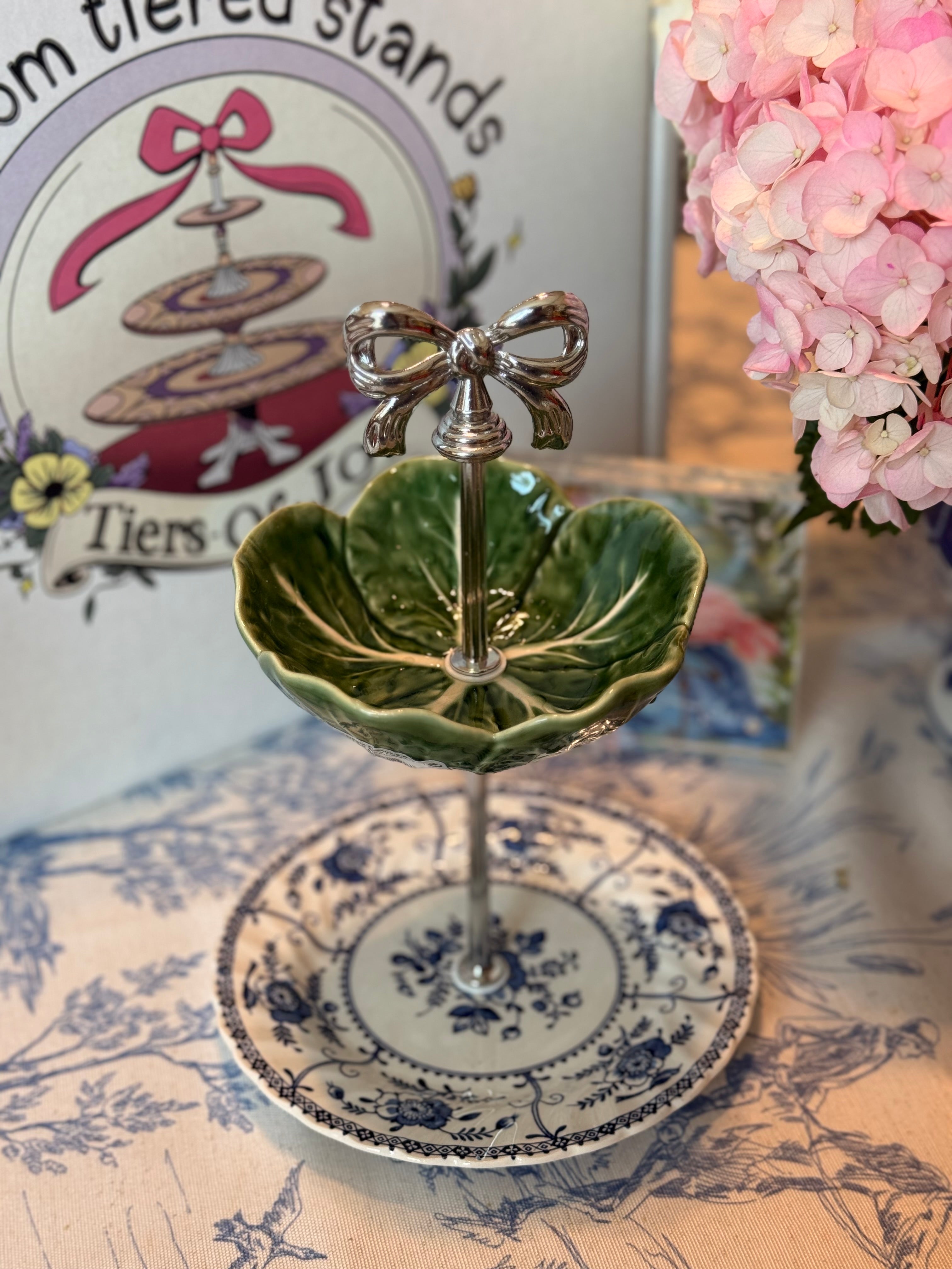Johnson Brothers Blue Indies and Bordallo Cabbage Petite Tiered Stand ...